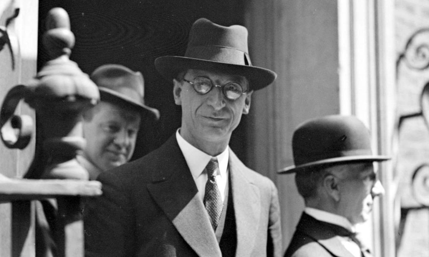 Ireland (part three): Ourselves Alone – Eamon de Valera and the Arrows ...